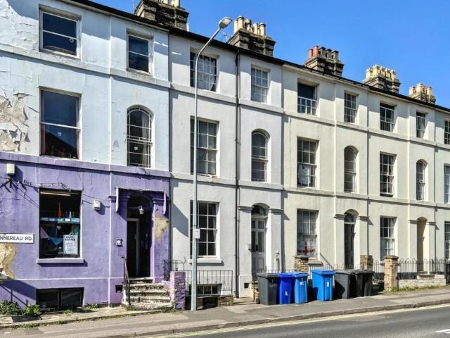 Studio flat for sale in Fonnereau Road, Ipswich, IP1