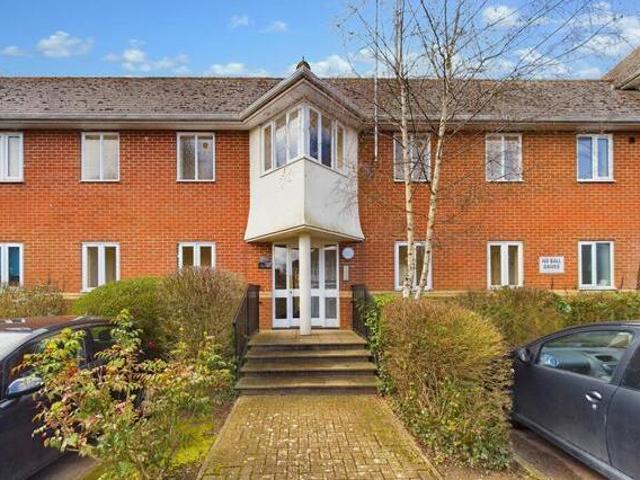Studio Flat For Sale In Hatfield