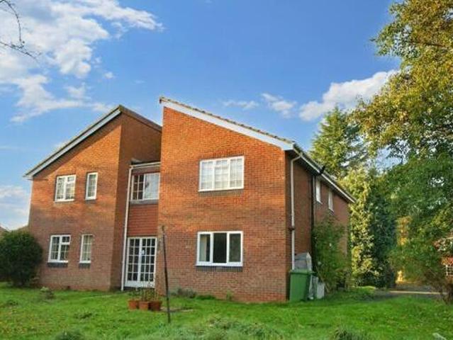 Studio Flat For Sale In Kenilworth