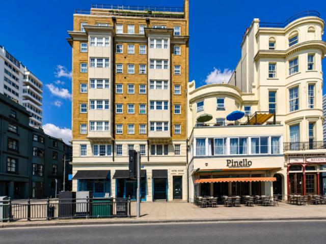 Studio flat for sale in Kings Road, Brighton, BN1 2HJ, BN1