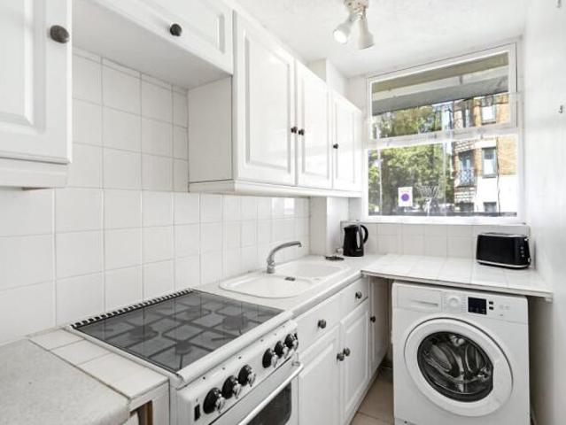 Studio flat for sale in Lenthall House, Chelsea Embankment, SW1V