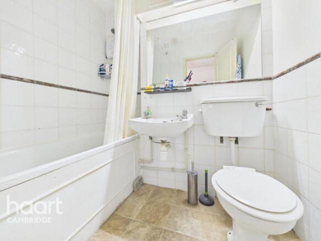 Studio flat for sale in Manhattan Drive, Cambridge, CB4