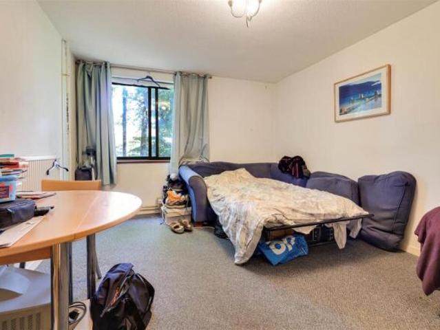Studio flat for sale in Manhattan Drive, Cambridge, CB4