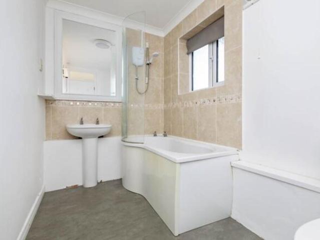 Studio flat for sale in Manor Lea, Boundary Road, BN11
