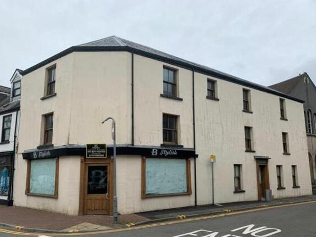 Studio Flat For Sale In Neath, West Glamorgan
