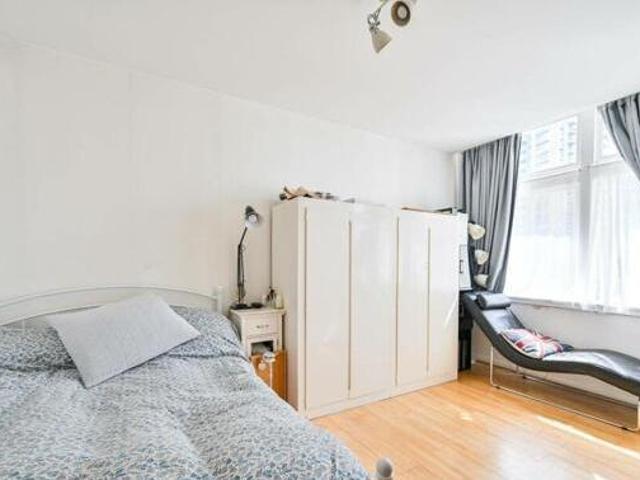 Studio Flat For Sale In Newington, London