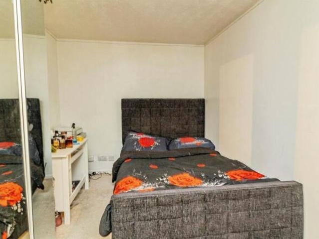 Studio flat for sale in Ramsthorn Grove, Walnut Tree, Milton Keynes, MK7