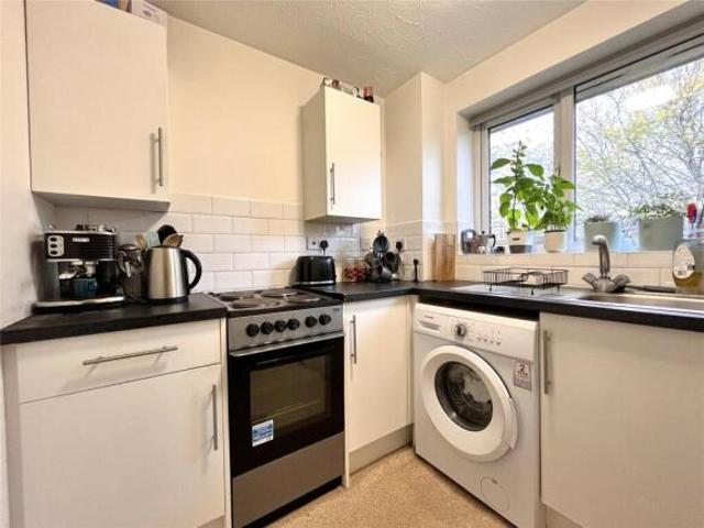 Studio flat for sale in Redford Close, Feltham, TW13