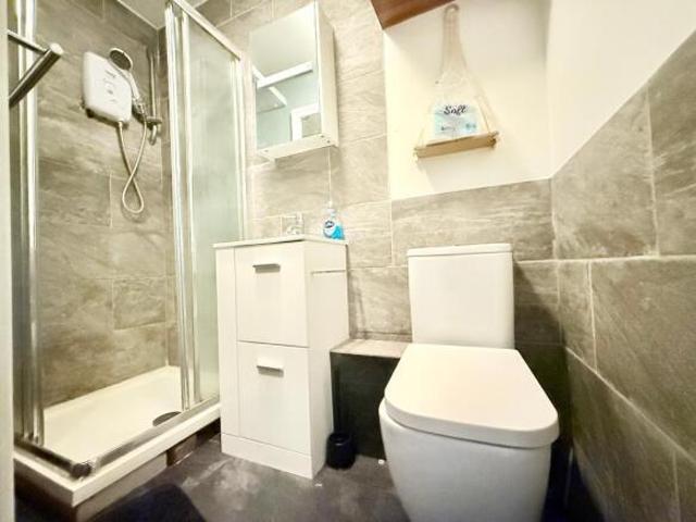 Studio flat for sale in Roman Road, Leagrave, Luton, Bedfordshire, LU4 9DN, LU4