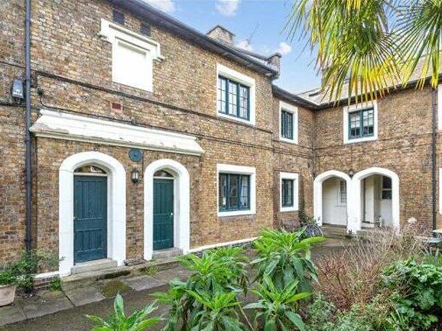 Studio Flat For Sale In Sedgmoor Place, London