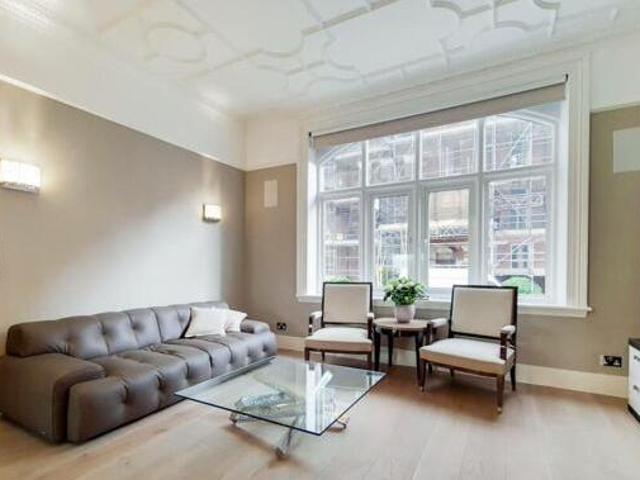 Studio Flat For Sale In Sloane Square, London