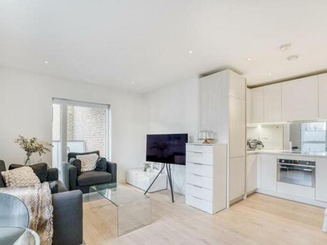 Studio Flat For Sale In Smithfield Square
