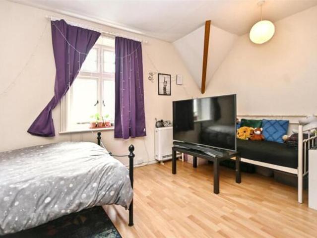 Studio flat for sale in St Annes Road, Eastbourne, BN21