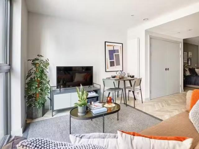Studio flat for rent in 401 Rosewood, Box Makers Yard, BS2