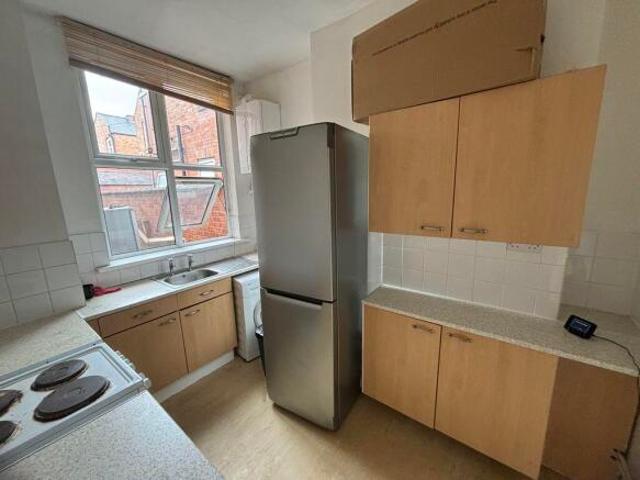 Studio flat for rent in 41 Glenfield Road LE3 6AU, LE3