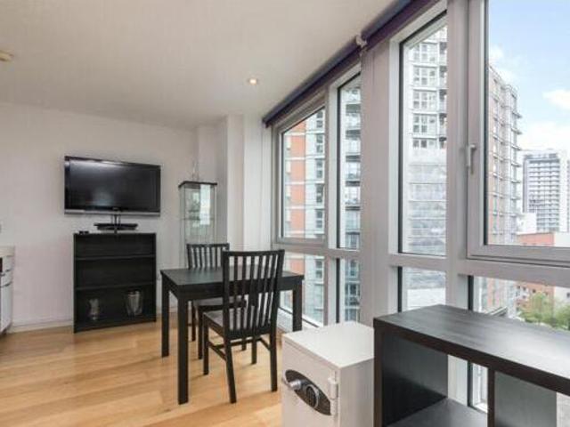 Studio Flat For Rent In 4 Fairmont Avenue