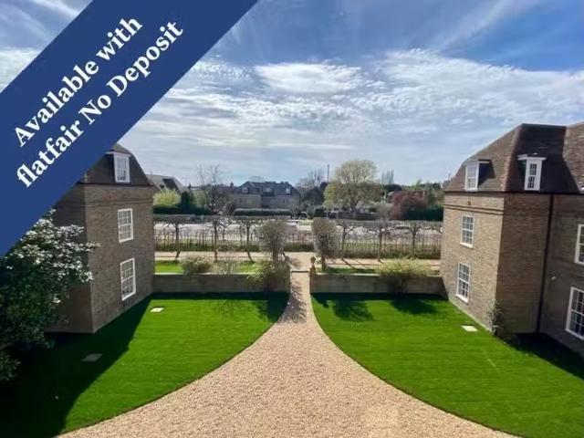 Studio flat for rent in 50 Chapter House, Howes Place, Cambrid.