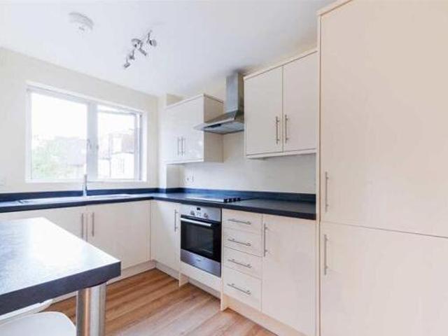 Studio Flat For Rent In 56 Worple Road
