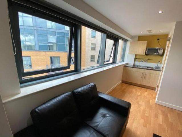 Studio flat for rent in 602, West One Cube, City Centre, S1