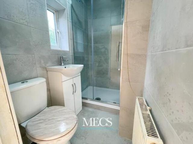 Studio flat for rent in 70 Warwick Road, Solihull, B92 7JJ, B92