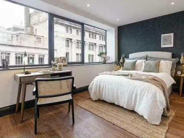 Studio flat for rent in 7 James Street, Liverpool, Merseyside.