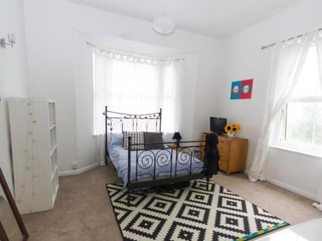Studio Flat For Rent In 7 Wellington Road
