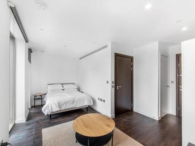 Studio flat for rent in 85 Royal Mint Street, London, E1