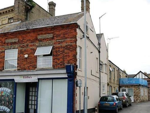 Studio Flat For Rent In 88 High Street