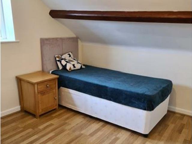 Studio Flat For Rent In 88 High Street