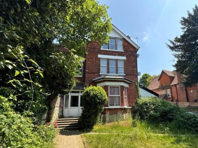 Studio flat for rent in 8 Ratton Road, Eastbourne, East Sussex, BN21