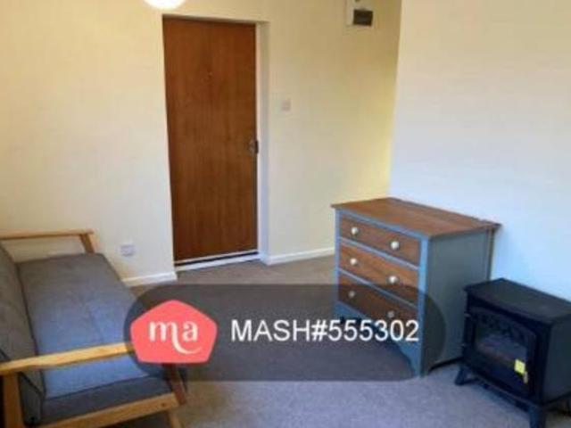 Studio flat for rent in 91 Sycamore Road YO8