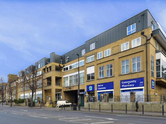 Studio flat for rent in 13 Pearl House, 60 Millennium Place, E2