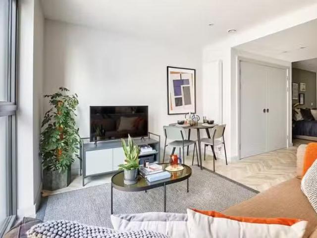 Studio flat for rent in 1006 Dovetail, Box Makers Yard, BS2