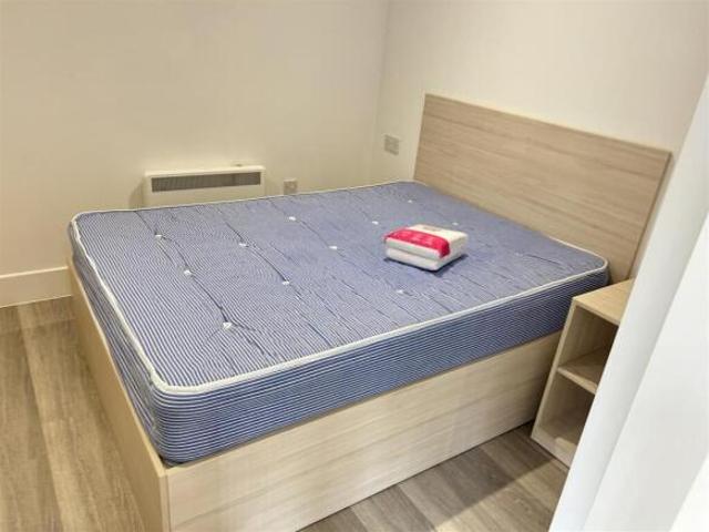 Studio flat for rent in 10 Queningate Mews Ref 3456, CT1