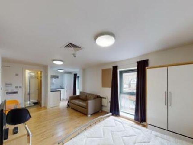 Studio Flat For Rent In 12 Woolpack Lane, Nottingham