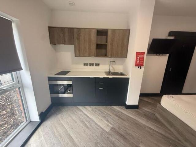 Studio flat for rent in 134 Uttoxeter Old Road, Derby, DE1