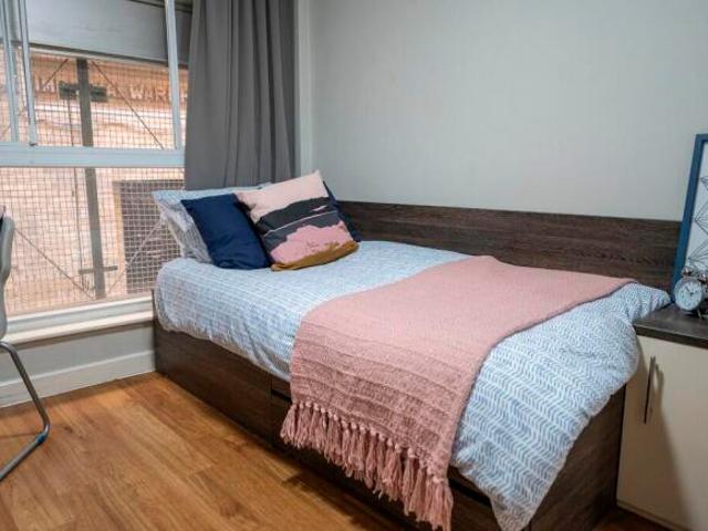 Studio flat for rent in 19 23 Stanley Street, Liverpool, L1 6AA, L1