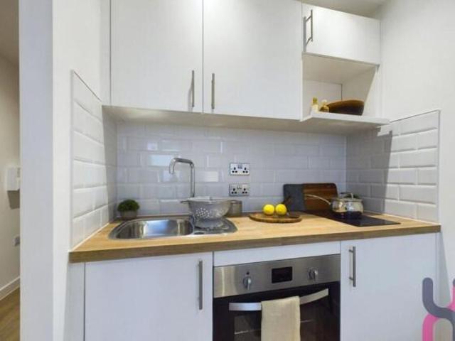 Studio flat for rent in 33 Frederick Road, Salford, M6