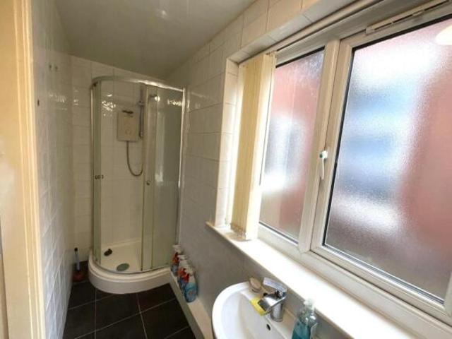 Studio flat for rent in 3 Glenthorne House, Town Centre, DN1