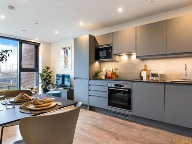 Studio Flat For Rent In 3 Whitehall