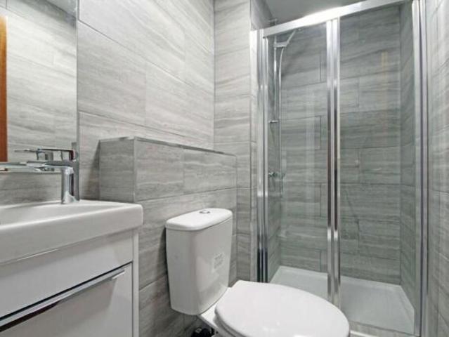 Studio flat for rent in Talgarth Road, West Kensington, W14