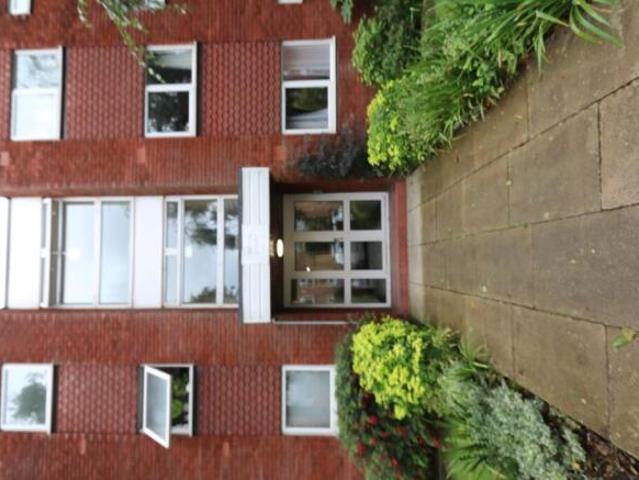 Studio flat for rent in Tatton Court, Egerton Road, Manchester, M14