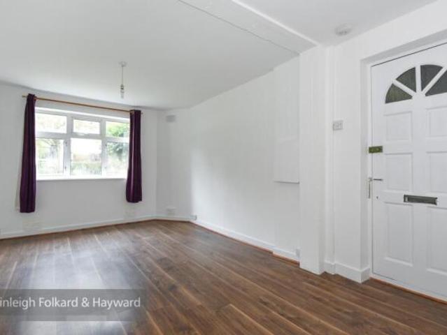 Studio flat for rent in The Copse, Fortis Green, London, N2