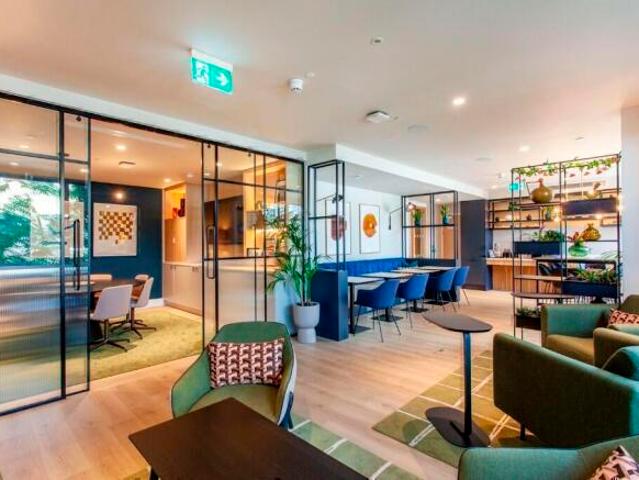 Studio flat for rent in The Apiary, 1A The Mall, London, W5