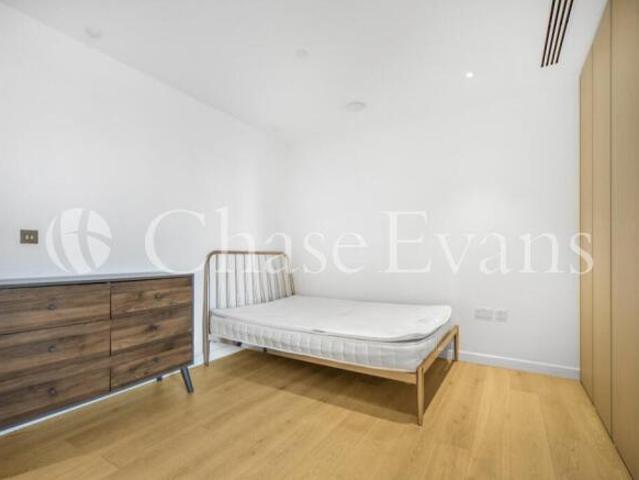 Studio flat for rent in The Atlas Building, 145 City Road, Hoxton, London, EC1V