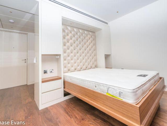 Studio flat for rent in The Heron, Milton Court, 5 Moor Lane, Barbican, London, EC2Y