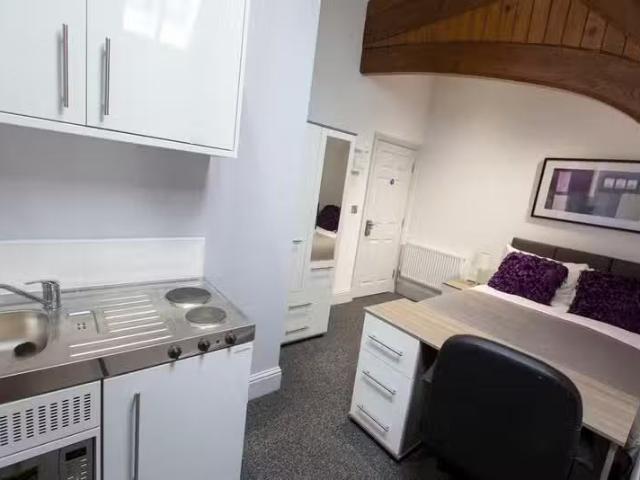 Studio flat for rent in The Old County Hall Studio 17, CV1