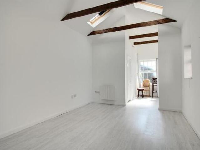 Studio flat for rent in The Marlborough Arms P. H, Norwich, NR3