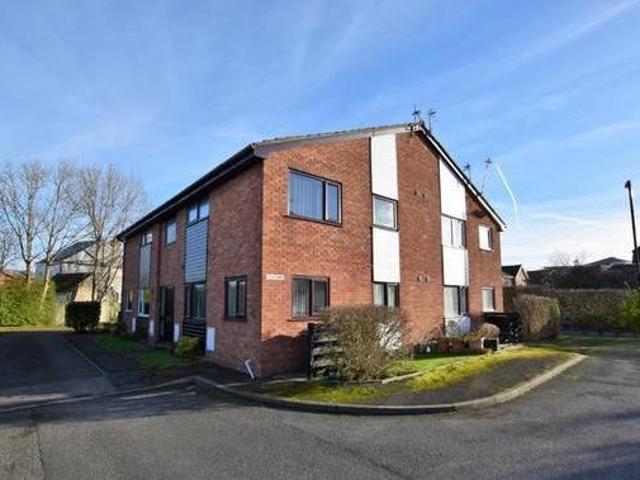 Studio flat for rent in The Spinney ThorntonCleveleys Lancashire FY5