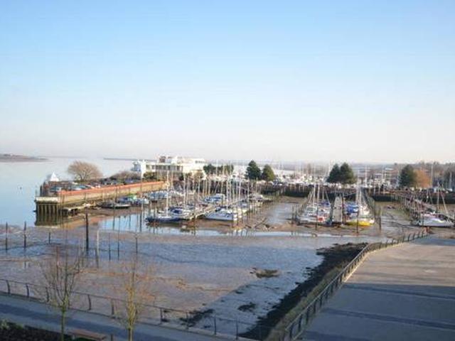Studio flat for rent in The Peninsula Pegasus Way Gillingham ME7